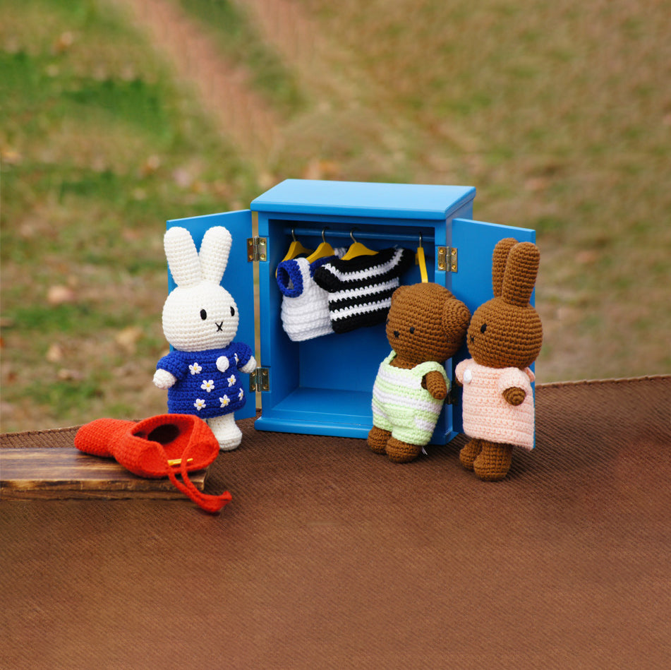 Just Dutch – LOL Distribution