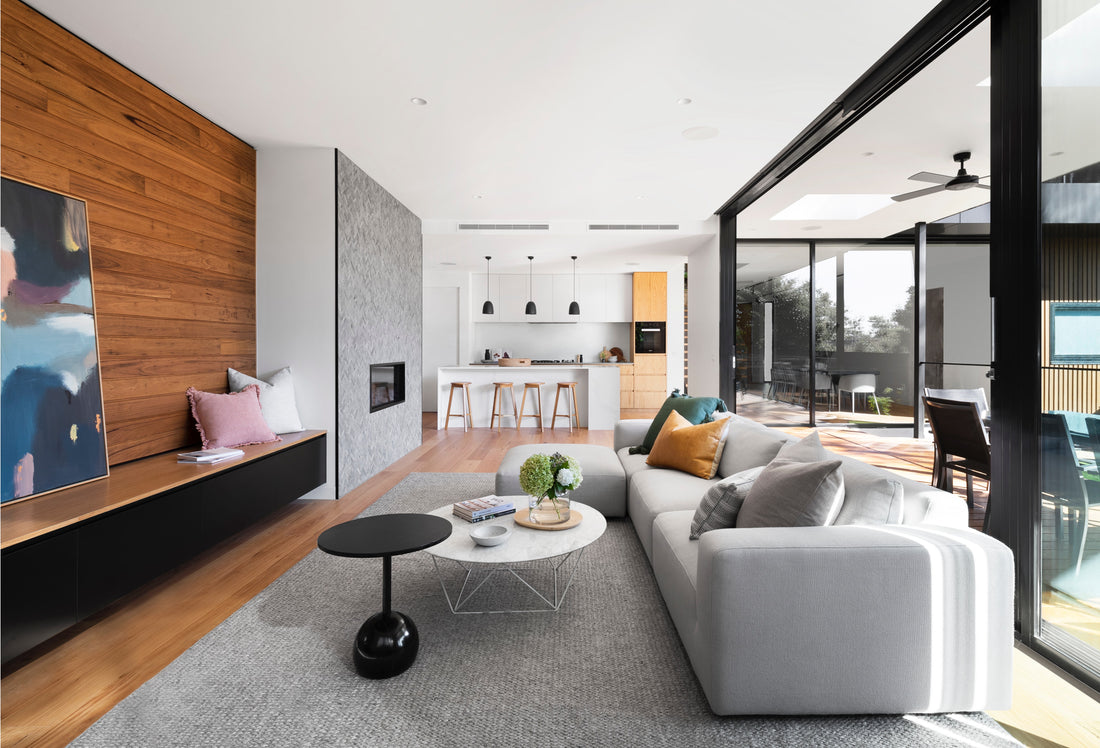 Living – LOL Distribution